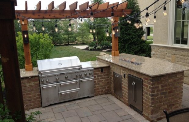 Cleaning Strategies for Outdoor Kitchen - Wall-Ebuilders